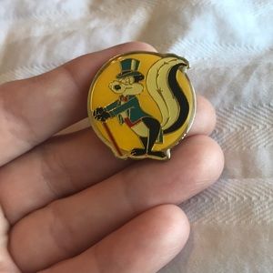 Warner Bros. | Jewelry | Vintage Looney Tunes Pepe Le Pew Pin | Poshmark